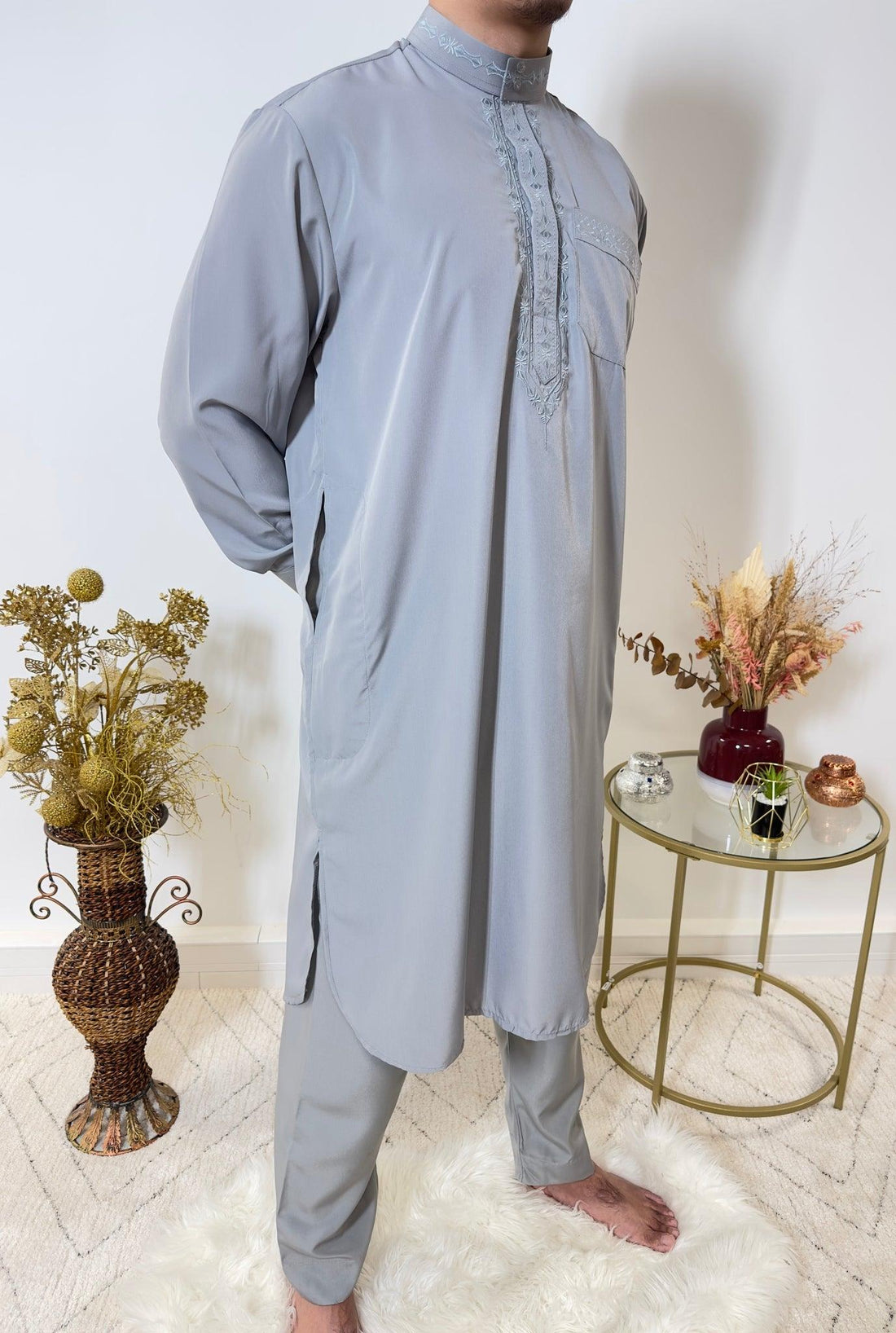Do we say Qamis, Kamis, Kuamis or Qami? – My Qamis Homme