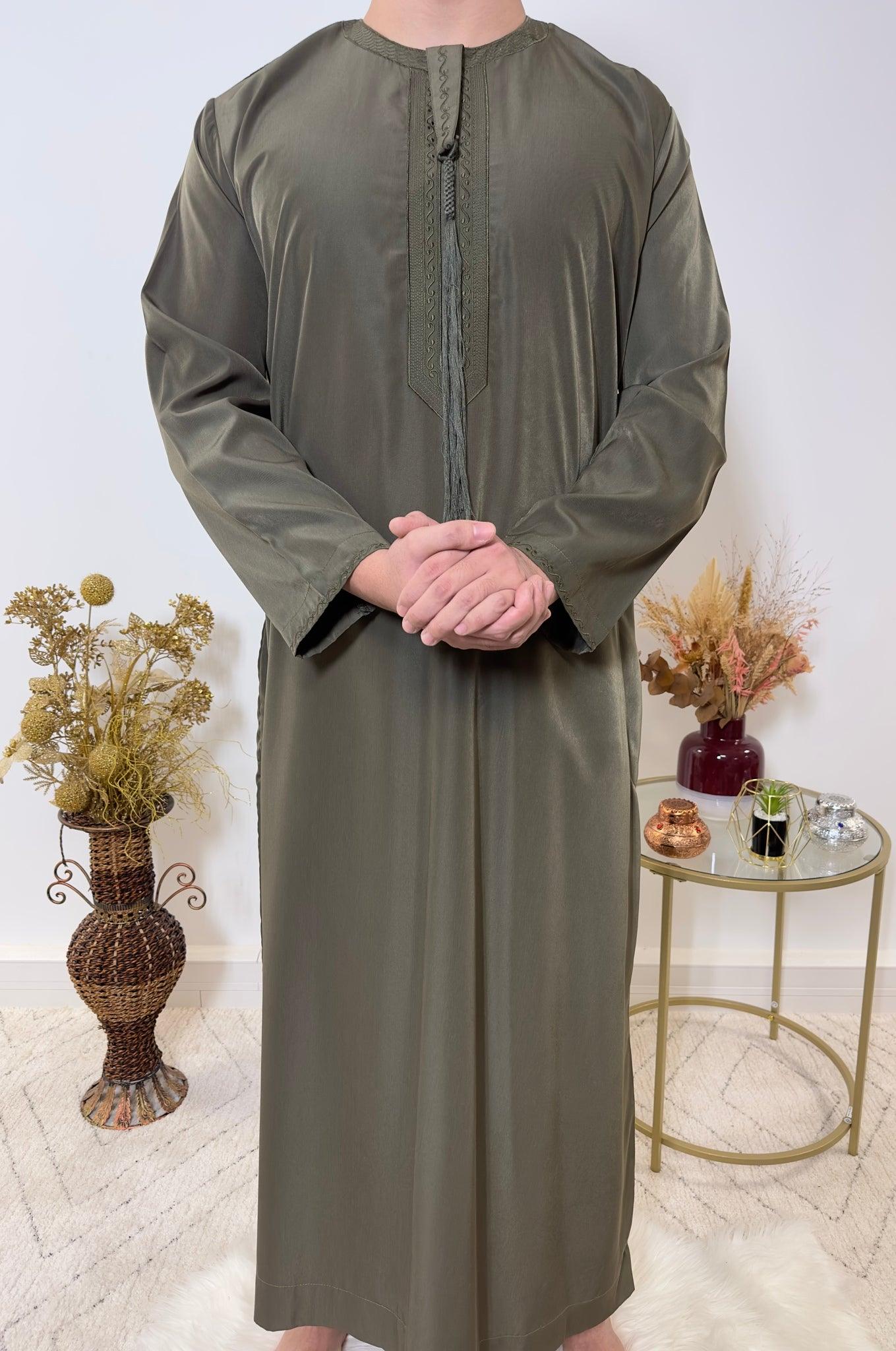 Khaki Emirati Qamis with Tarbouche / Tie - Qamis Man – My Qamis Homme